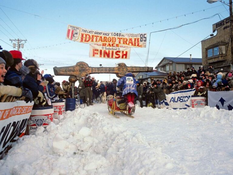 Who Was The First Woman To Win The Iditarod? - A Life of Dogs